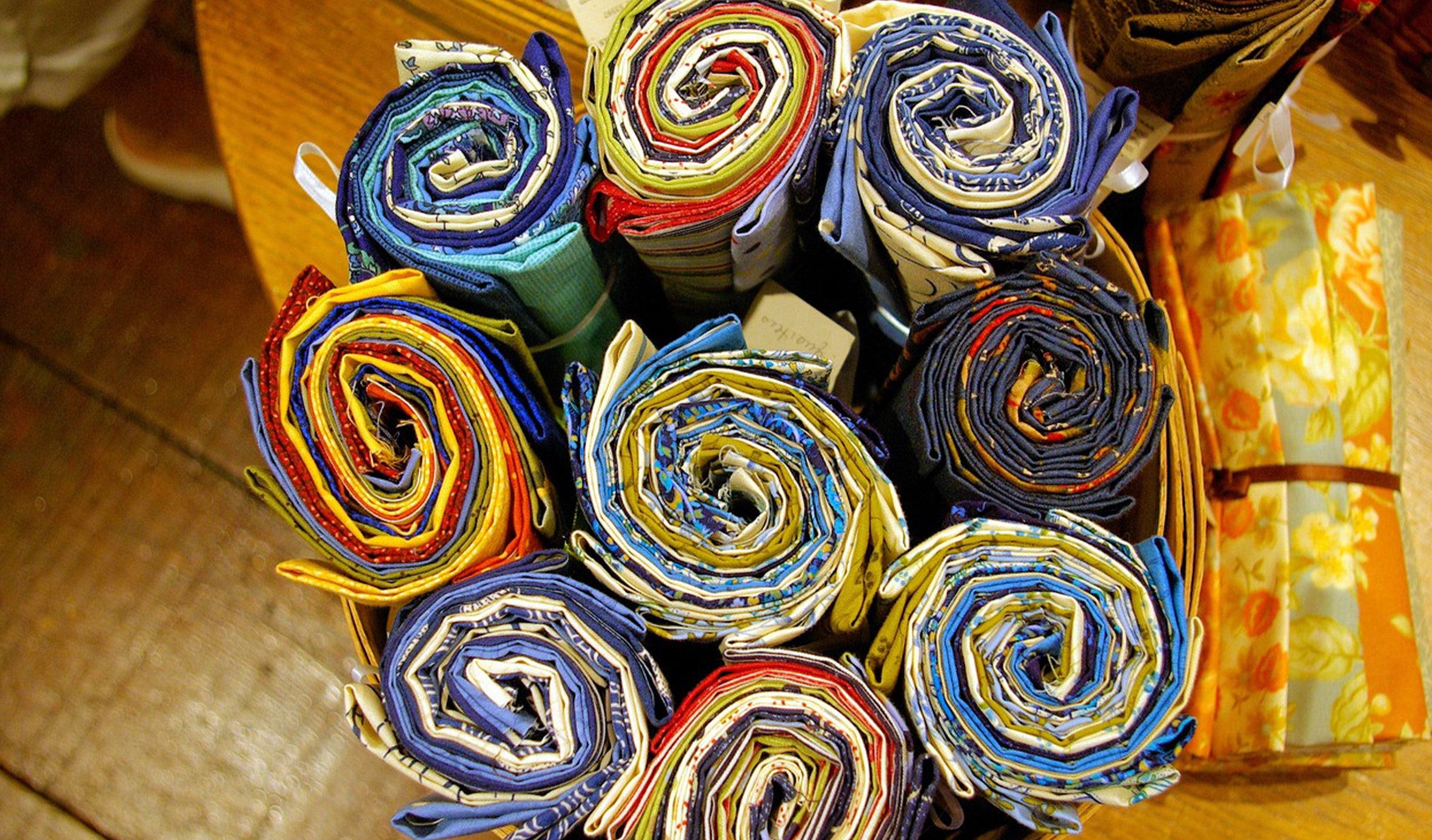 Roll Fabrics – OLDDEC